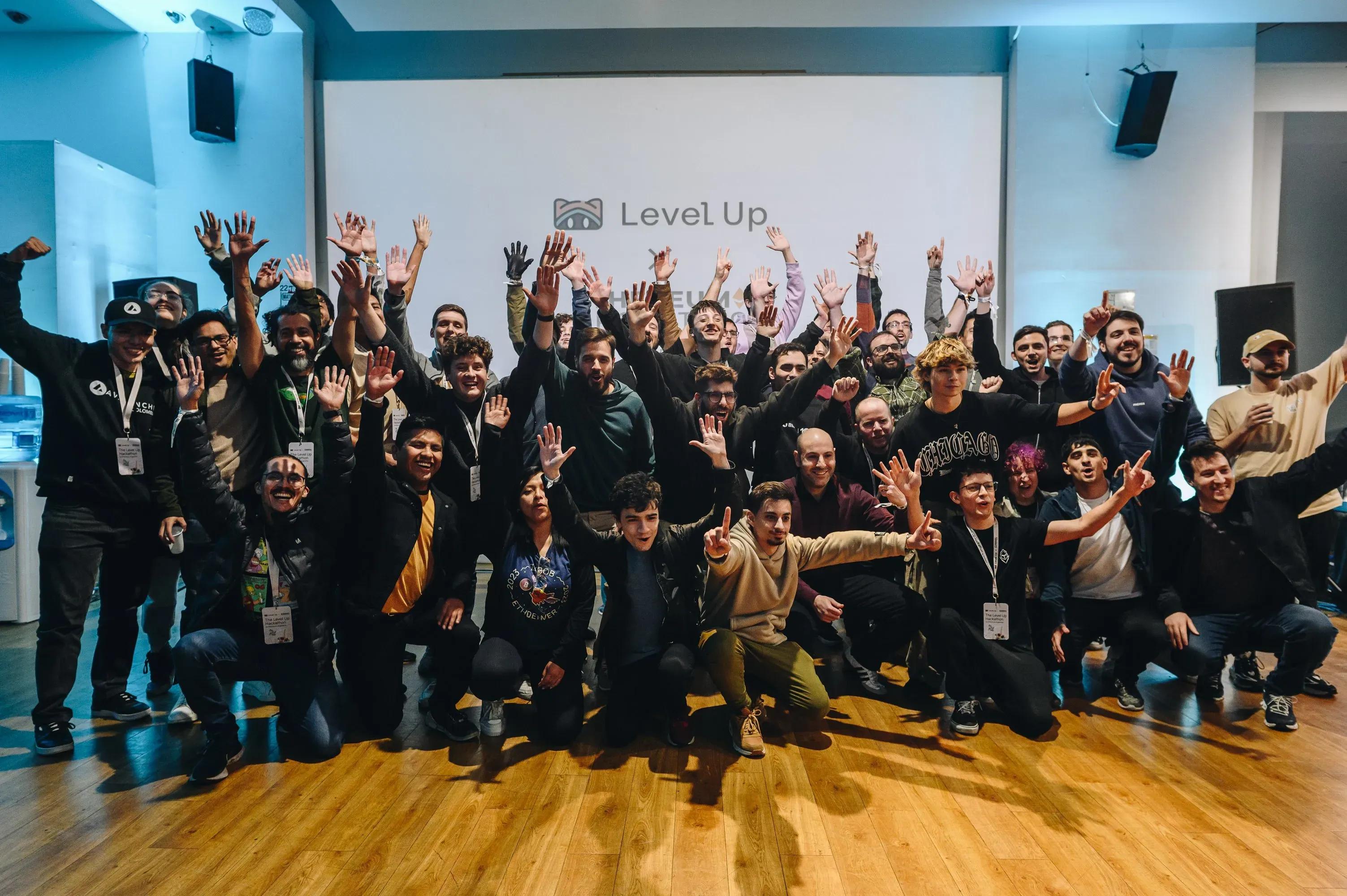 FinGurú - ¡Vota en la ronda de financiamiento de The Level Up Hackathon 2024! por Tomas M. Di Mauro